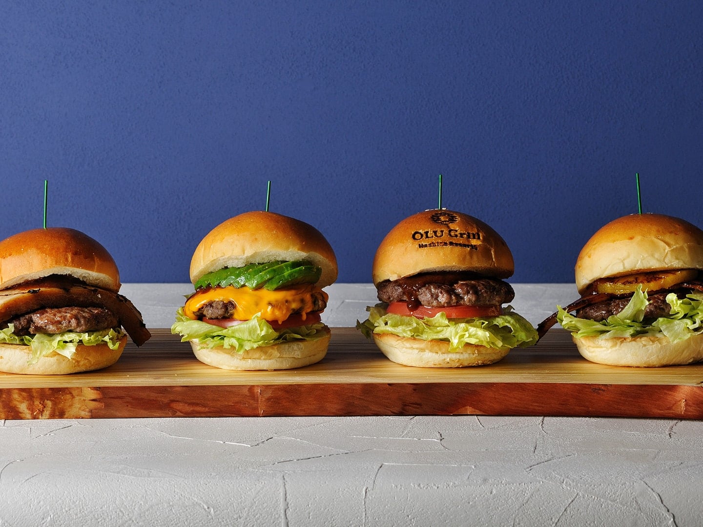 星野リゾート オールーグリル - ステーキやハンバーガーを堪能する沖縄県・読谷村のグリルレストラン